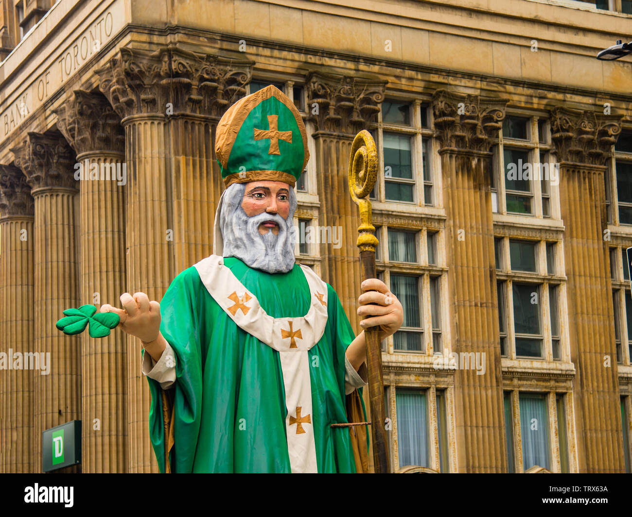 Saint Patrick Statue in the Saint Patrick`s Day Parade in Montreal downtown Stock Photo - Alamy